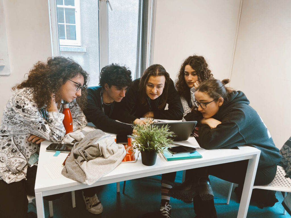 Love2Learn » Online & Study Abroad Language Programmes